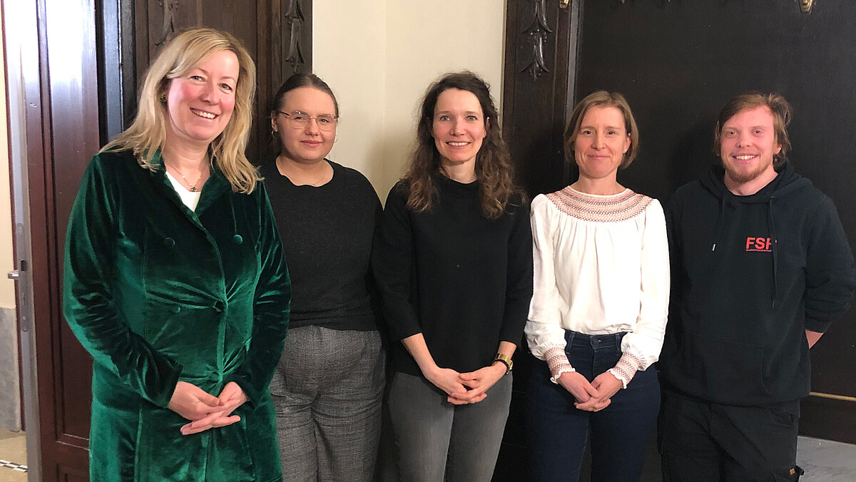 Support in difficult times